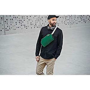 Bellroy Sling Bag (Crossbody Bag For Men, Women, 7L) - Melbourne Black
