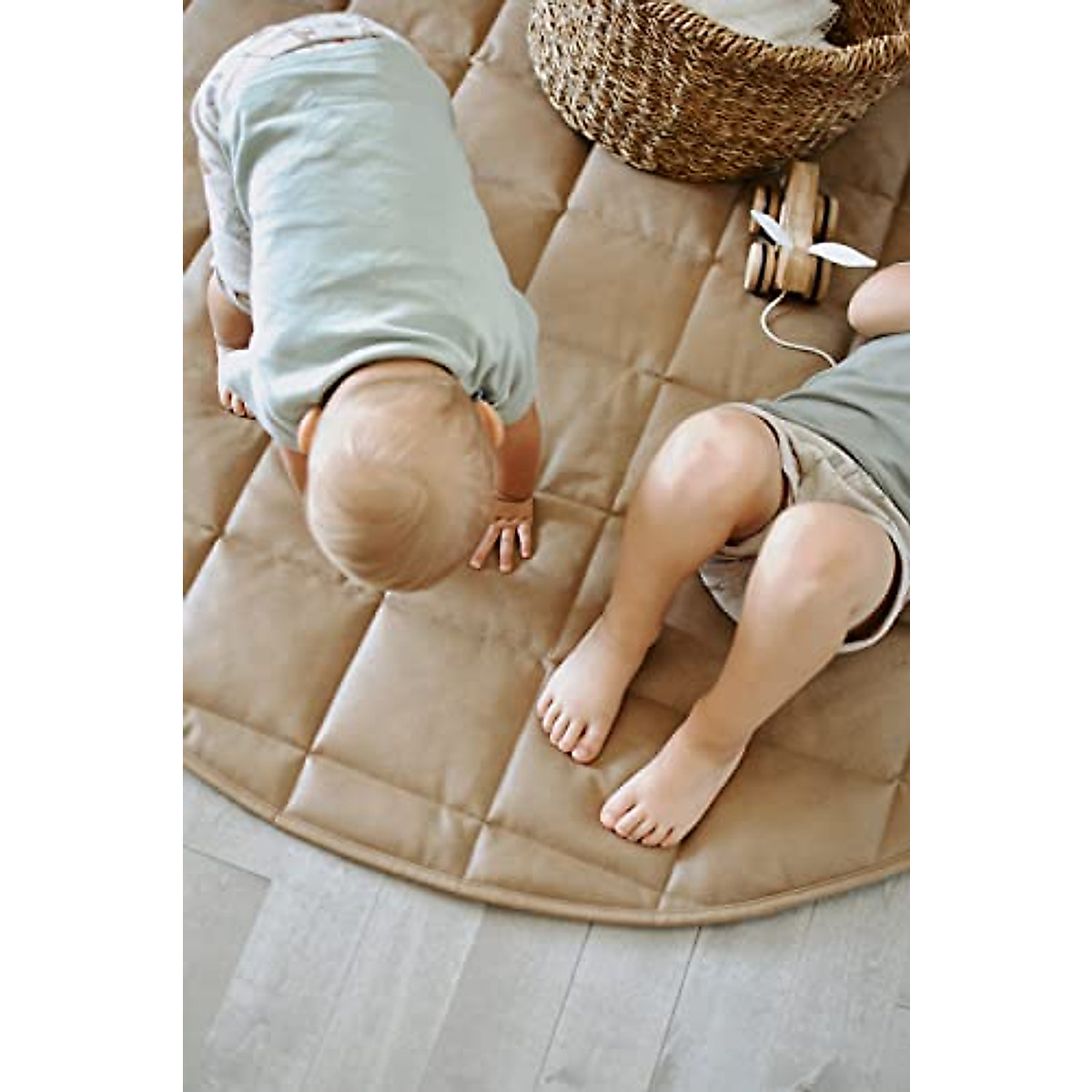 Uniklook Padded Quilted Leather Round 47" 120cm Play mat | Indoor Outdoor | Reversible Tan + Cream | Timmy Time Mat Crawling Play Time | Waterproof Baby Infant Floor Mat (Tan + Cloud)