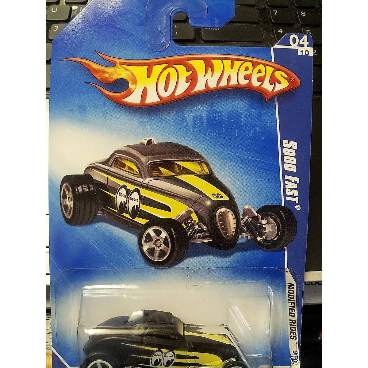 Hot Wheels 2009-160/190 Modified Rides 04/10 BLACK/YELLOW Sooo Fast