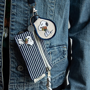 Three Potato Four x Peanuts® - Snoopy Flower Bouquet Patch Keychain