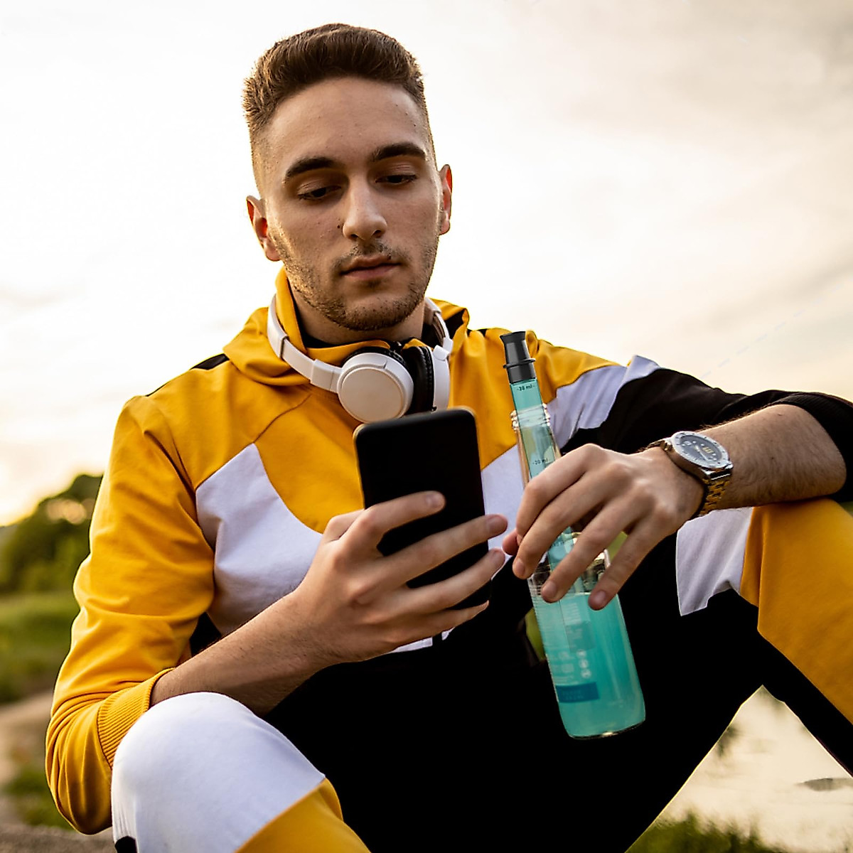 Shot Straw, Shot Holder For Drinks and Chasers,the Beach, Pool, & Parties - Fits All Standard Bottles & Glasses&The Chiase-1oz(Black)