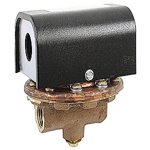 McDonnell & Miller FS-1 1/2" Flow Switch
