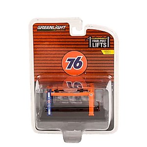 Greenlight 1:64 Auto Body Shop - Four-Post Lifts Series 2 - Union 76 16120-C [Shipping from Canada]