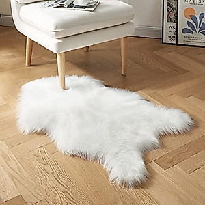 Rainlin Ultra Soft Fluffy Faux Fur Sheepskin Rugs for Bedroom Living Room White Fuzzy Washable Home Decor Carpets Plush Shag Small Area Rugs,2x3 Feet