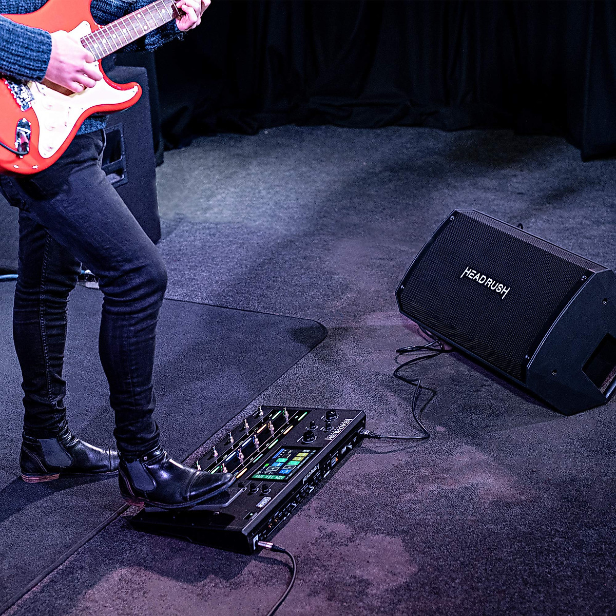 HeadRush FRFR-112 | Active 2000-Watt Full-Range, Flat-Response 12-in/2-Way Cabinet for Guitar Multi FX and Amp Modelling Processors