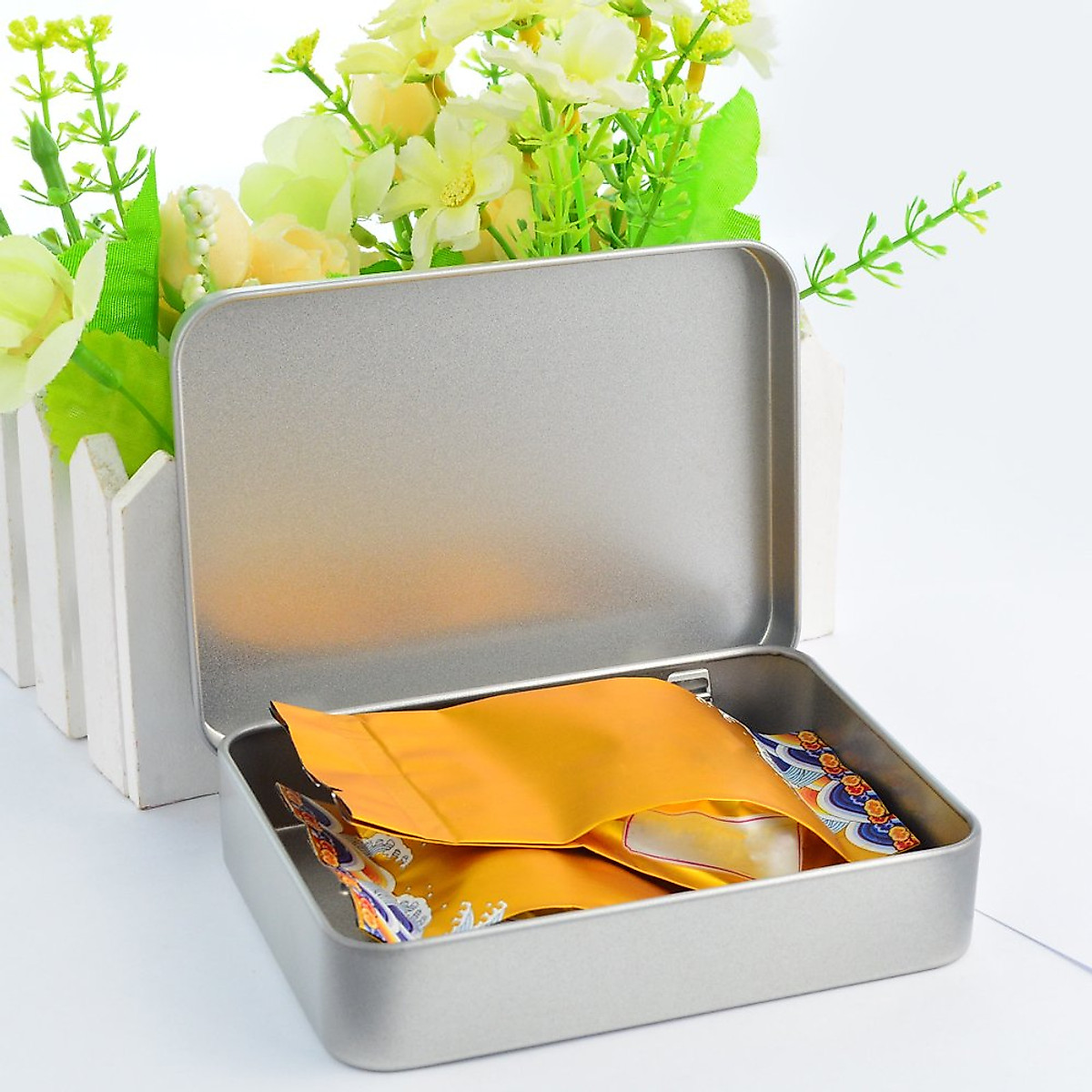 Wobe 12pcs Metal Rectangular Empty Hinged Tins Box Containers 4.5x3.3x0.9 in, Mini Portable Box Small Storage Kit Home Organizer Holders for First Aid Kit, Survival Kits, Storage, Herbs Pills Crafts