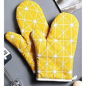 SUJAYU Oven Mitts, 2 Pack 10.6" X 6.7" Cotton Oven Mitt Pot Holders, Non-Slip 392°F Heat Resistant Oven Mits Kitchen Gloves Potholders for Cooking Baking Grilling (Yellow)