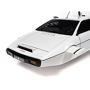 Auto World 1971 Lotus Espirit Series 1 (The Spy Who Loved Me) 1:18 Scale Diecast Model