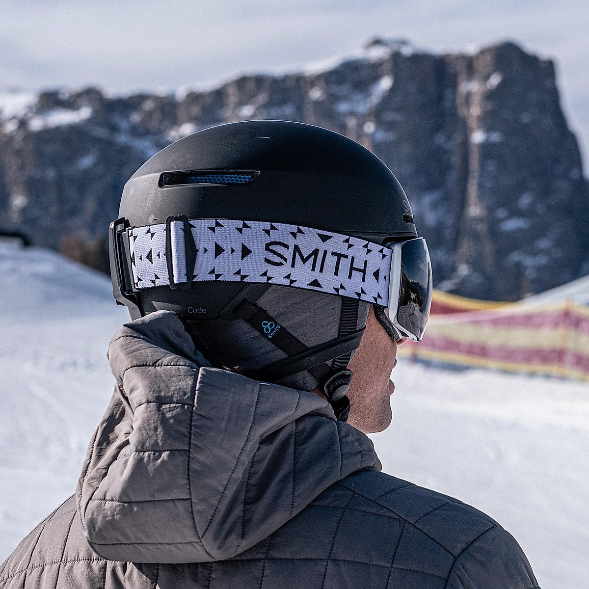 SMITH I/O MAG Goggles with ChromaPop Lens – Performance Snowsports Goggles with Easy Lens Change Technology for Skiing & Snowboarding – for Men & Women – Blackout + Sun Black Lens