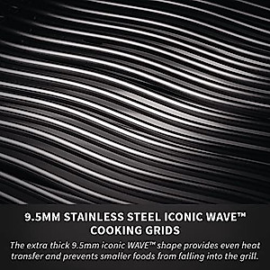 Napoleon PRO665RSIBNSS-3 Prestige PRO RSIB Natural Gas Grill, 665 sq.in. + Infrared Side and Rear Burners, Stainless Steel