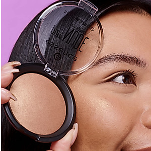 essence | Pure NUDE Highlighter, 10 Be My Highlight | Natural and Subtle Glow | Vegan & Cruelty Free | - Beige