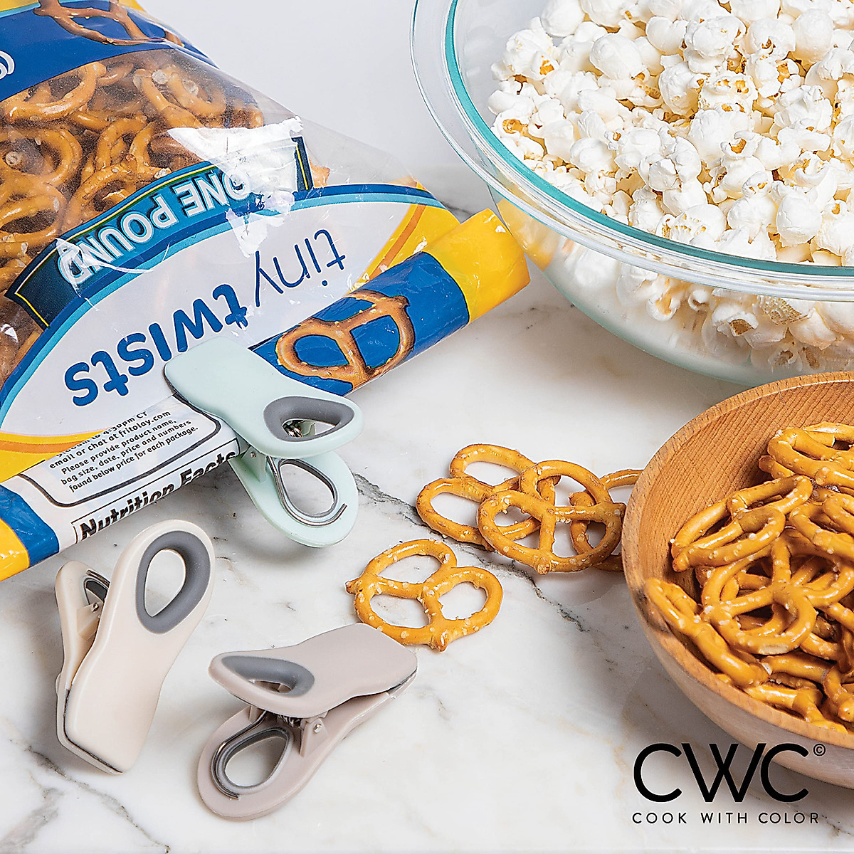 COOK WITH COLOR Bag Clips with Magnet- Food Clips, Chip Clips, Bag Clips for Food Storage with Airtight Seal Grip for Bread Bags, Snack Bags and Food Bags (Mint and Grey, Pack of 10)