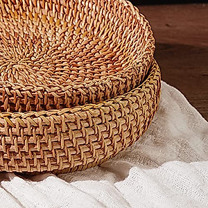 Small Round Keys Basket for Entryway Woven Baskets for Organizing Tabletop Decorative Wicker Organizer Basket for Keys Wallet Cell Phone Restaurant Food Serving Basket for Fruit Candy Cracker