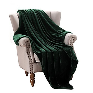 Exclusivo Mezcla Extra Large Fleece Throw Blanket for Couch, Sofa and Bed, Super Soft Blankets and Warm Throws, Cozy, Plush, Lightweight (50x70 inches, Forest Green)