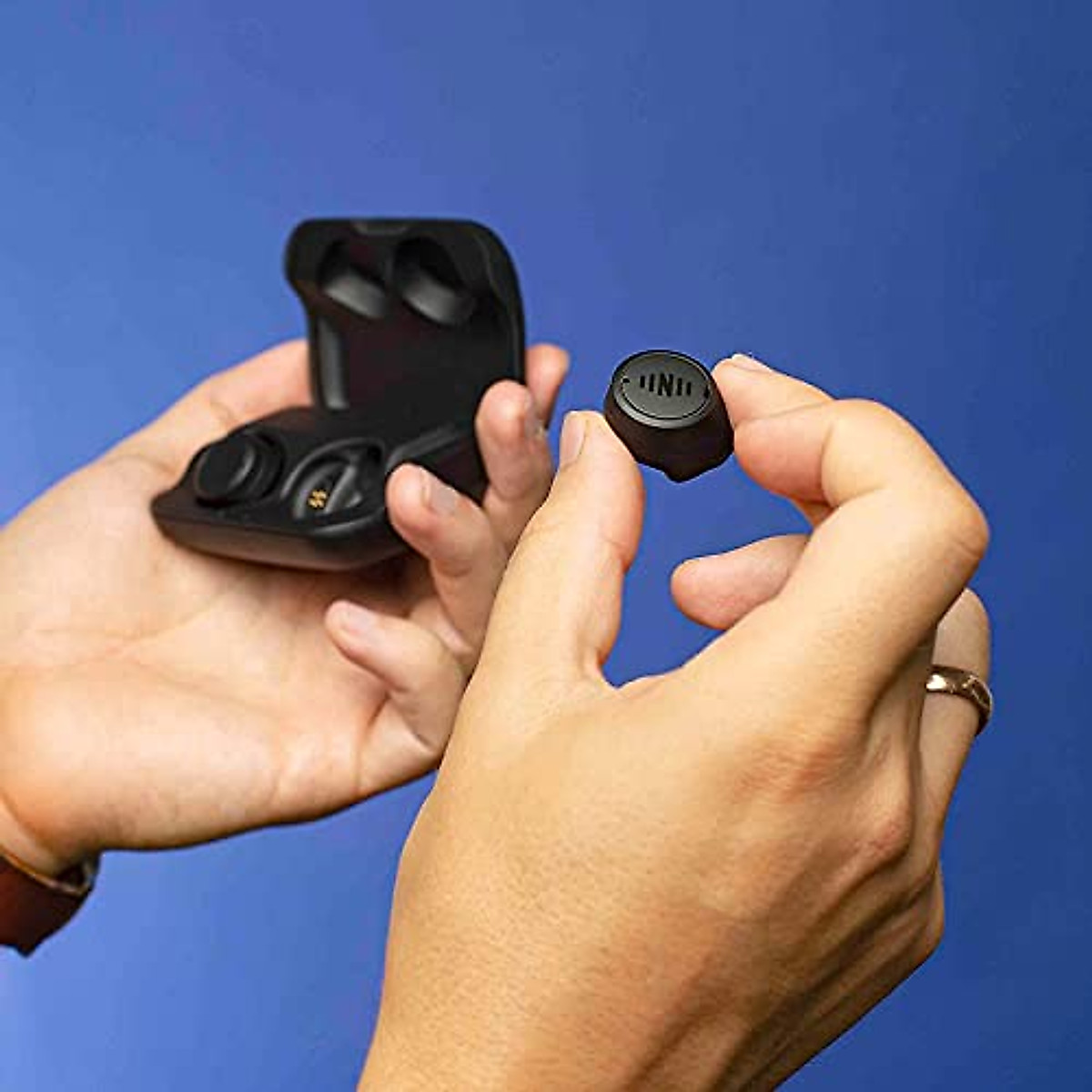 Nuheara IQbuds 2 MAX Hearing Amplifier with Personalization via IQbuds™ App, 7 Preset Programs, Bluetooth, Rechargeable, Active Noise Cancellation, 1 Pair of Earbuds