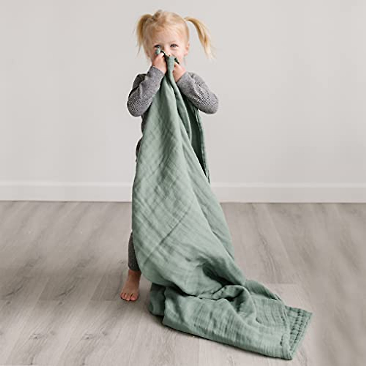 Natemia Bamboo Muslin Baby Blanket - Super Soft, Absorbent, Breathable - 6 Layer 47”x 47” for Babies and Toddlers - Multi Use Baby Towel, Stroller Cover and Receiving Blanket