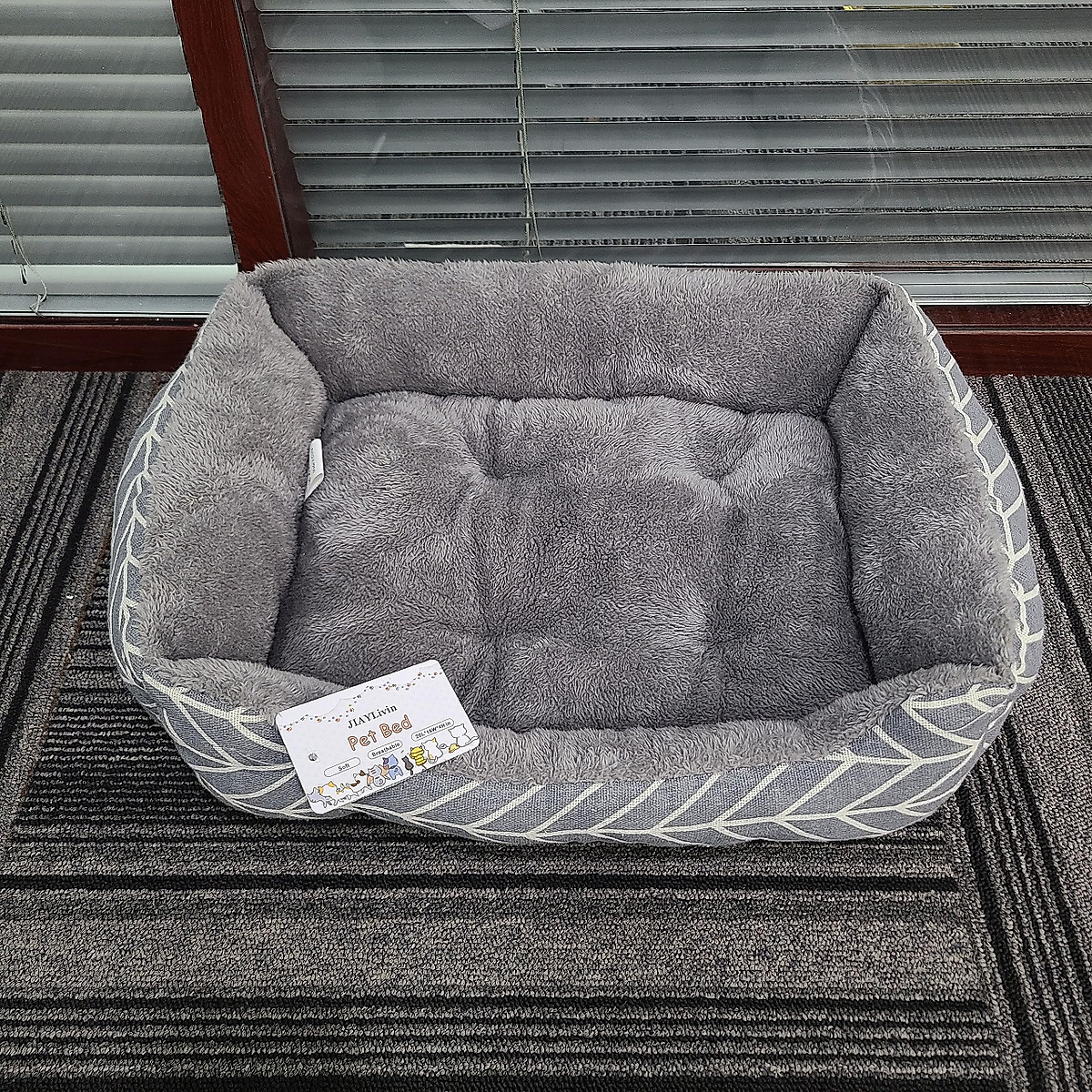 JIAYLivin Pet Bed, Ultimate Comfort for Your Furry Friend, Luxuriously Soft and Cozy Pet Bed