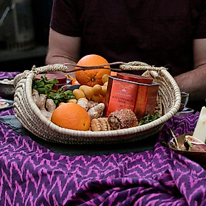 Harney & Sons Hot Cinnamon Spice Tea Tin - Black Tea with Orange & Sweet Clove - 2.67 Ounces, 30 Sachets