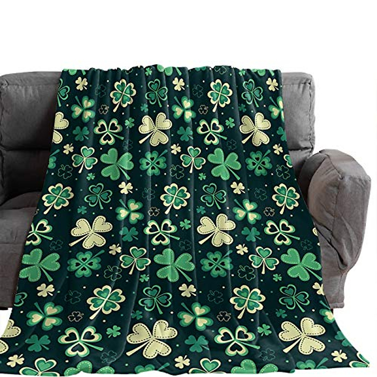 Happy St. Patrick's Day Throw Blankets Lucky Shamrocks Leaves Fuzzy Soft Flannel Fleece Bed Cover Bedspread Lightweight Cozy Luxury Blanket for for Couch Bed Sofa Chair 40x50In