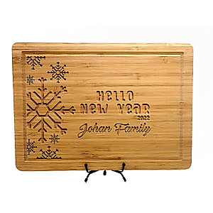 Merry Happy Christmas Tree Design Decorations for Kitchen, Personalized Gift for Couples and Family, Engraved Christmas Home Decor and Cutting Board, Christmas Gift for Grandma, Mom, Mother, Mama