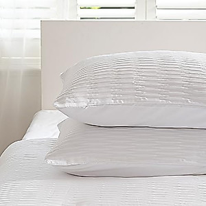 LAVACHEY King Size Comforter Set, White Seersucker Comforter Sets King Size Bed, Soft & Lightweight Bedding Comforters Sets 3 Pieces (104x90In Comforter & 2 Pillowcases)