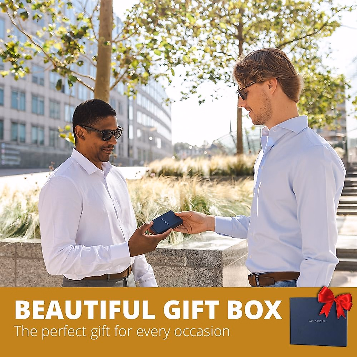 GARZINI Leather Key Organizer, Compact Key Holder with Key Chain, Pocket Key Holder for up to 7 Keys + Car Key Holder, Sapphire Blue