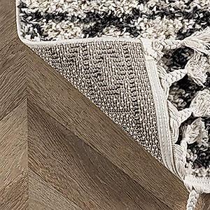 nuLOOM Cassia Moroccan Diamond Shaggy Tassel Area Rug, 9' x 12', Off-white