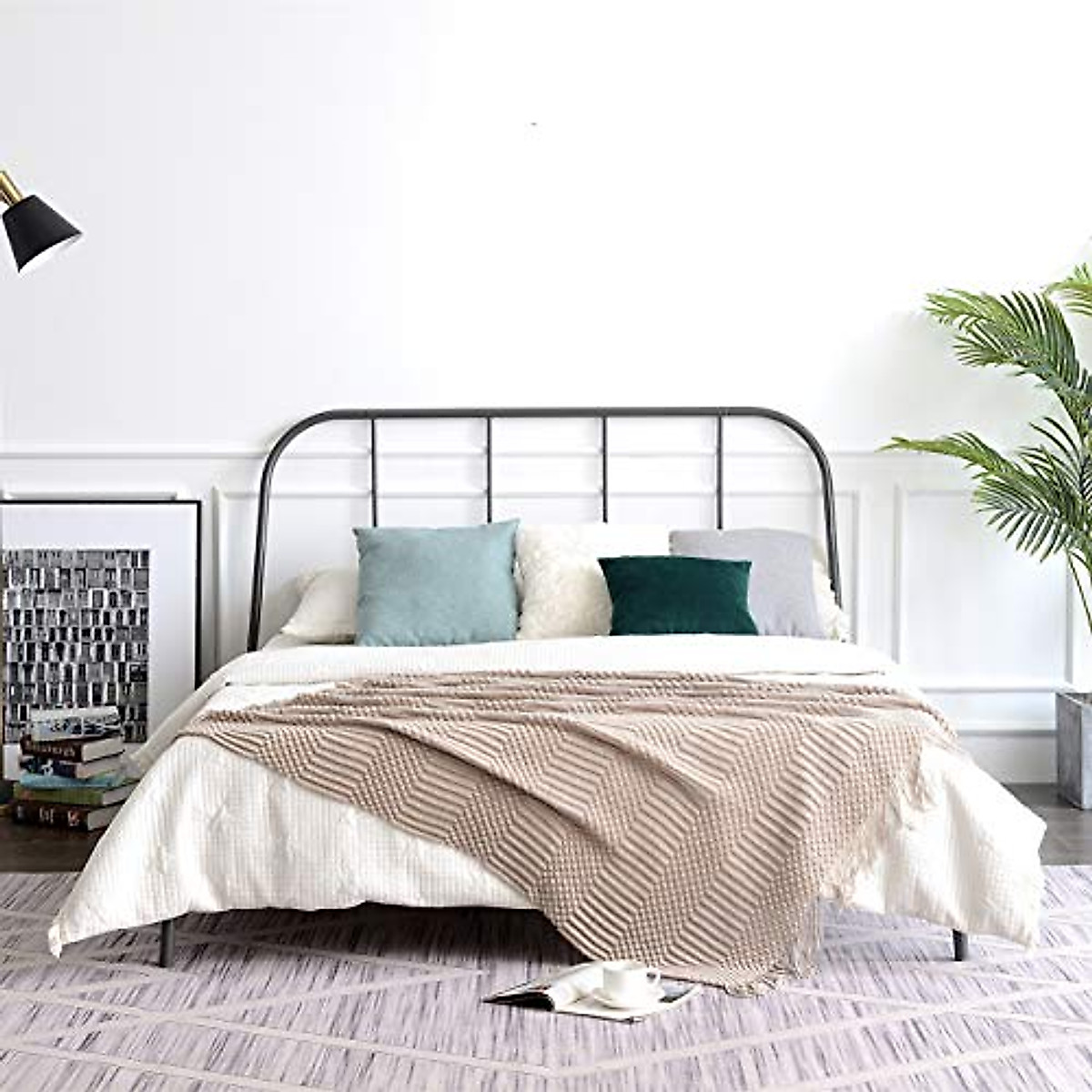 lifein Tan Throw Blanket for Couch-Soft Knitted Farmhouse Boho Throws,Cozy Knit Small Lightweight Blankets&Throws with Tassels for Bed,Chair,Sofa,Room,Home Decor,Spring (Light Khaki/Tan,50 * 60in)