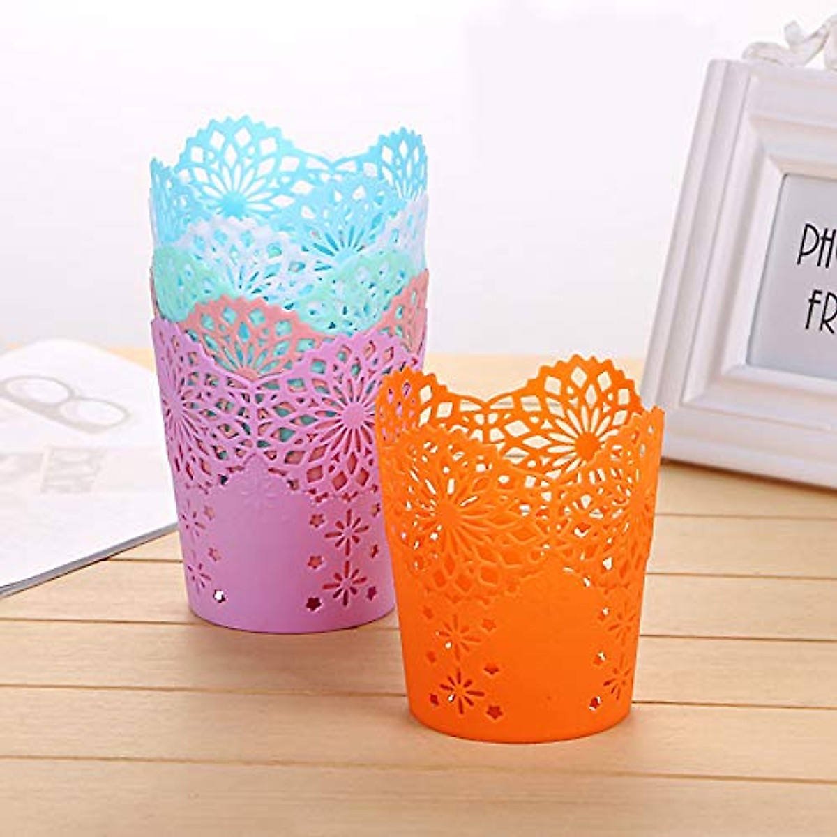Storage Holder Pen Container Large Capacity Space-Saving Plastic Hollow Design Wastebasket for Desktop