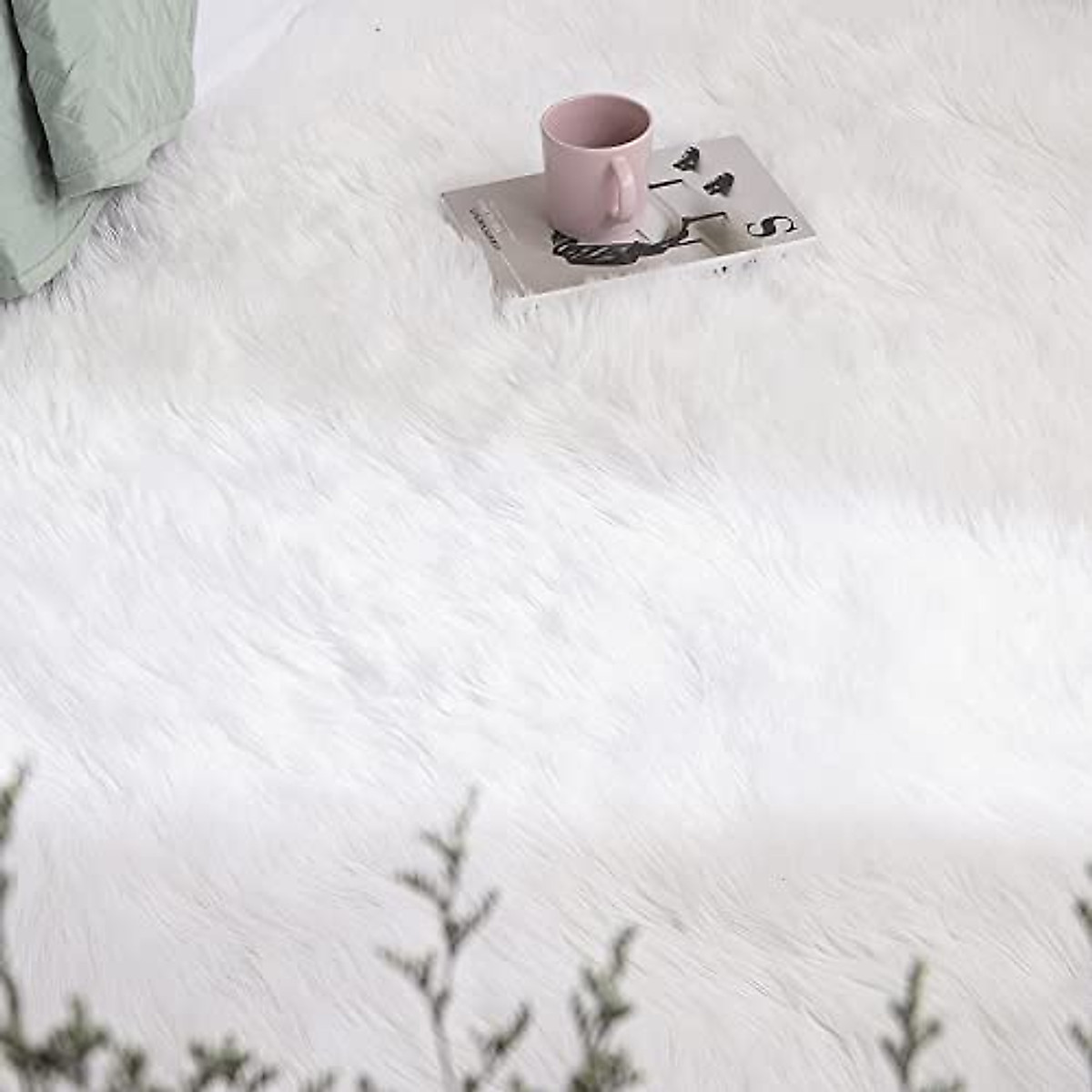 HOMBYS 9x12 Faux Fur Sheepskin Area Rug for Living Room Bedroom, Super Soft Fluffy Carpet White Plush Home Decoration, Fuzzy Room Decor
