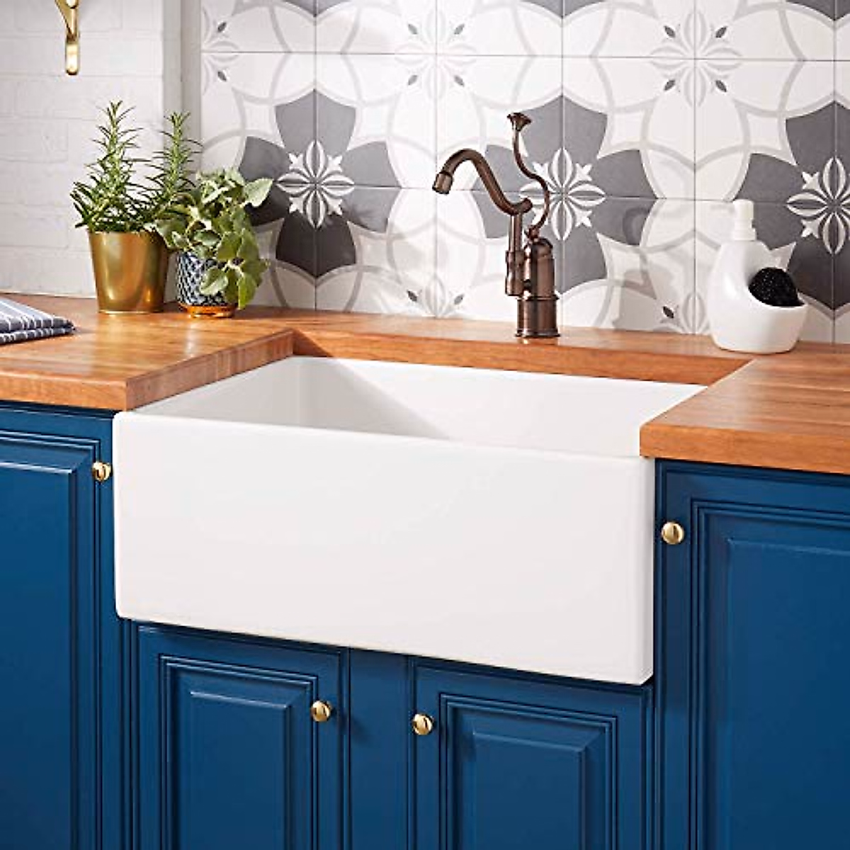 Signature Hardware 433911-27 Torun 27" Farmhouse Single Basin Fireclay Kitchen Sink