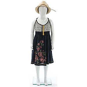 Displays2go Glossy White Polypropylene Child Youth Mannequin Form, 51-Inch