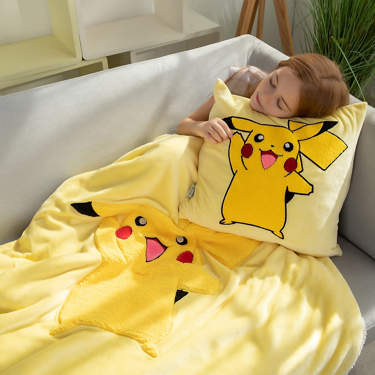 Kids Throw Blnaket 3D Cartoon Embroidery Soft Sherpa Plush Blanket Boys Girls Gifts Yellow