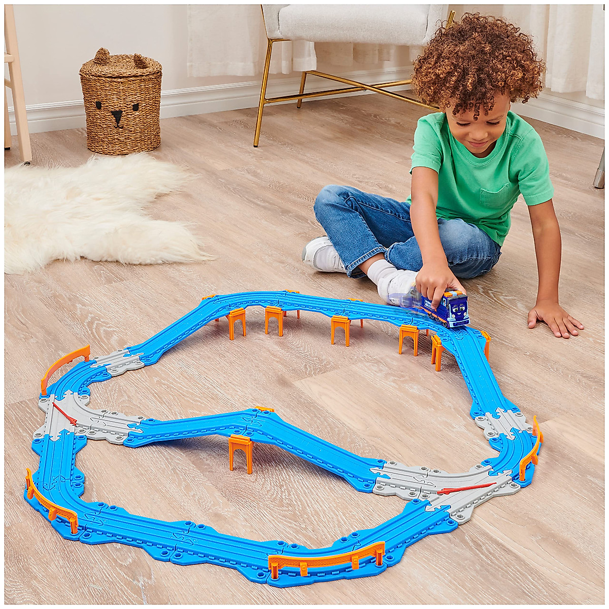 Mighty Express, 32-Piece Train Track Pack with Exclusive Mechanic Milo Toy Train, Kids Toys for Ages 3 and up
