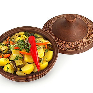 Handmade Red Clay Stoneware Tajine. Engobe Décor, Tajine with Ceramic Cone-Shaped Closed Lid, Tagines Pots With Pre Seasoned Cast Iron Diffuser, Caribbean One-Pot Tajine Cooking, Cookware Gift (Red 2.1 Qt)