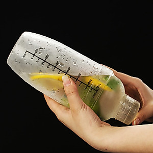 Cedilis 4 Pack Plastic Shaker Cocktail, 700cc / 24 oz Bar Tool for Milk Wine Mixing, Hand Drink Mixer with Scales, Clear Boba Tea Shaker Cup