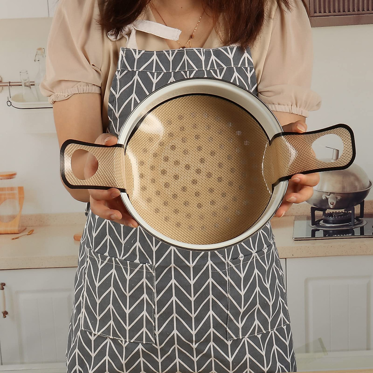 MISNODE 2 Pack Silicone Baking Mat for Dutch Oven, 8.3 Inch Bread Baking Pad with Long Handle, Reusable Dough Bread Sling Baking Mat Baking Tool for Gentler Safer & Easier Transfer of Dough (Brown)