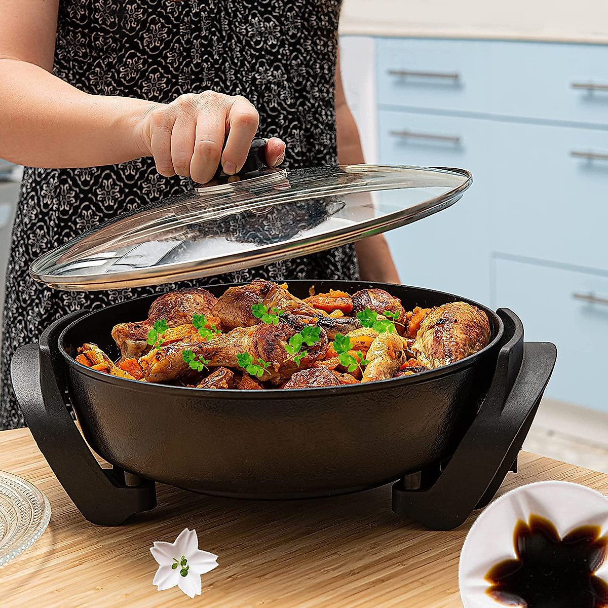 Nonstick Extra Deep Electric Skillet - With Lid With Steam Vent (12 Inch)