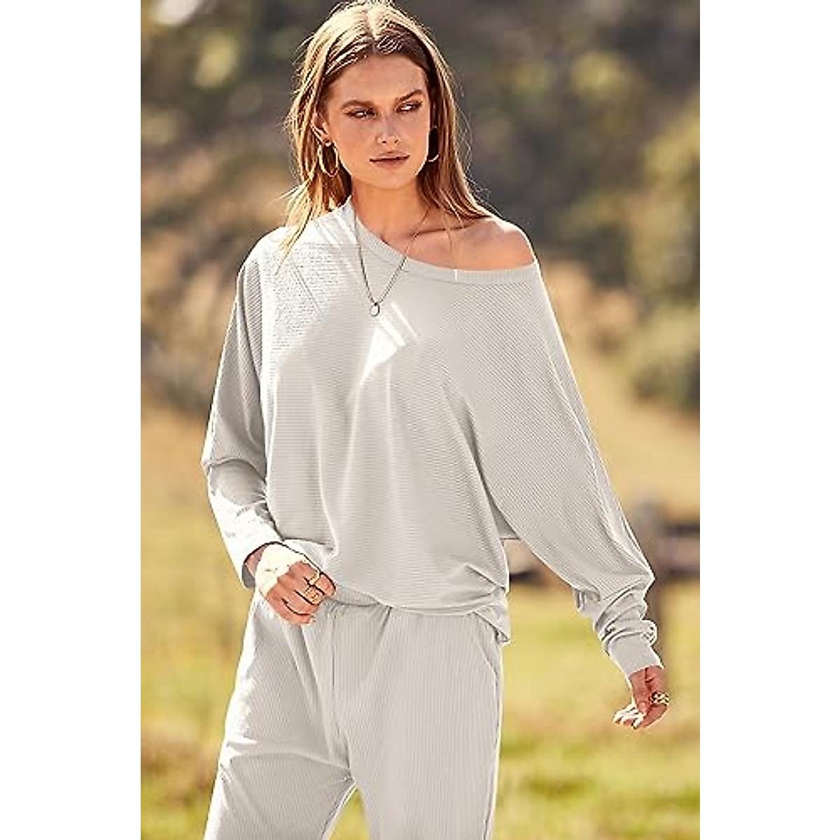 PRETTYGARDEN Women's 2023 Fall Fashion Outfits 2 Piece Sweatsuit Solid Color Long Sleeve Pullover Long Pants (Off-white,X-Large)