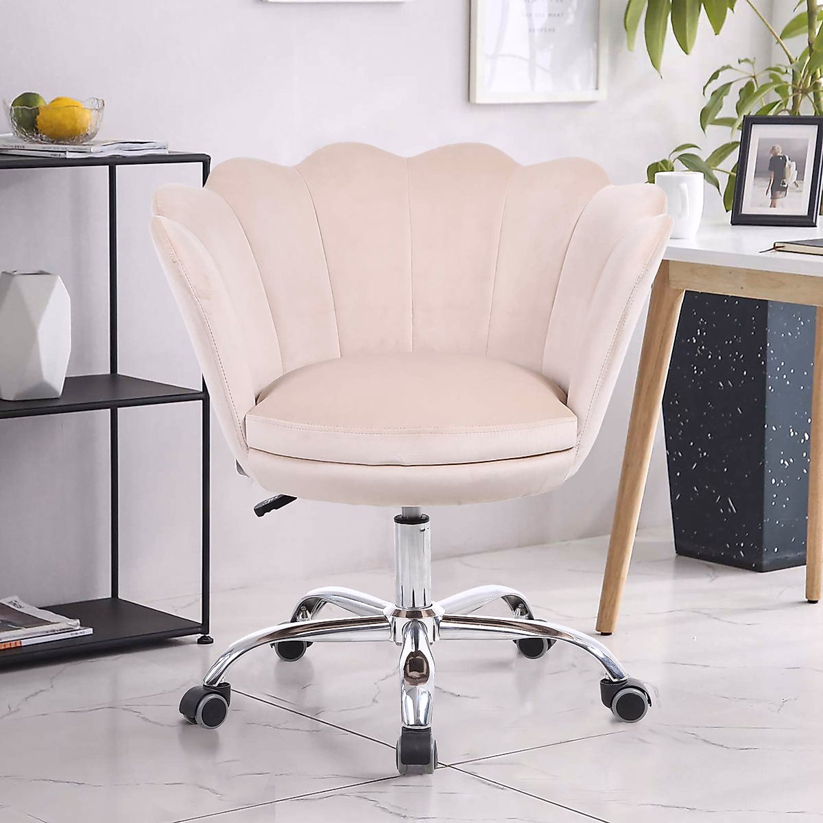 HOMEFUN Vanity Chair, Shell Chair with Wheels Cute Modern Desk Chair for Women Makeup Swivel Adjustable Roliing Chair for Bedroom, Beige