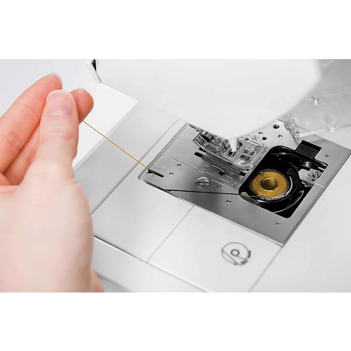 SINGER | Confidence 7469Q Computerized & Quilting Sewing Machine with Built-In Needle Threader, 98 Built-In Stitches - Sewing Made Easy, White