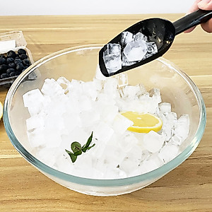 Metal Ice Scoop 3 Oz, Small Stainless Steel Ice scooper for Ice Maker Ice Bucket Kitchen Freezer Bar Party Wedding, Multipurpose for Popcorn Scoop,Flour Scoop,Dog Food Scoop (3 OZ, Black)