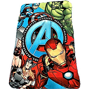 Avenger' Team Join to Save The World Cozy Fleece Throw Blanket 40" x 60" (Green)