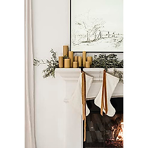 The Beeswax Co Pillar Beeswax Candle - Natural Honey Scented - Long-Lasting & Eco-Friendly - Cotton Wick - Slow Burning - Hand Poured Pure Organic Bees Wax - Short