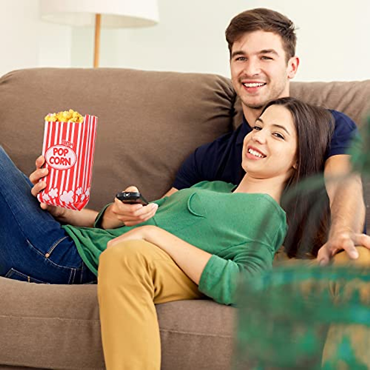 Fuutreo 500 Pcs 1oz Popcorn Individual Bags Bulk Disposable Popcorn Bag Red White Stripe Retro Popcorn Sleeves Small Popcorn Paper Bags for Candy Movie Night Themed Carnival Birthday Party