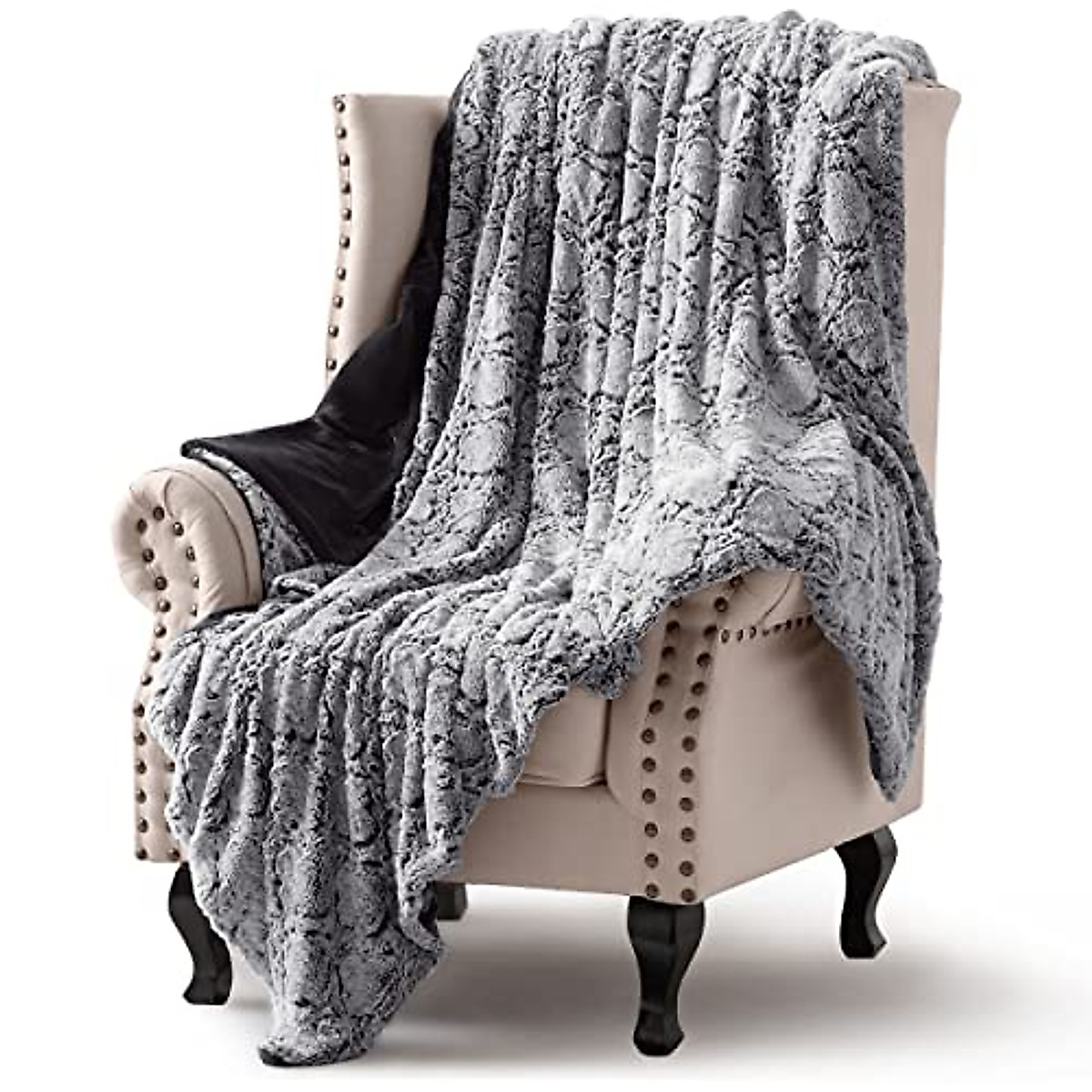 KAWAHOME Faux Fur Blanket King Size Winter Super Soft Cozy Warm Fluffy Plush Blanket Quatrefoil Pattern for Couch Sofa Bed, 108" X 90" Dark Grey