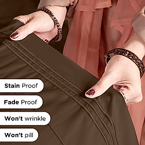 ROYALE LINENS 4 Piece Full Sheets Set - Soft Brushed 1800 Microfiber Bedding - 1 Fitted, 1 Flat Sheet, 2 Pillow Cases - Wrinkle Free & Fade Resistant - Hotel Luxury Bed Sheets (Chocolate Brown, Full)