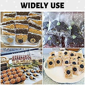 200PACK Self Adhesive Cookie Bags Cellophane Treat Bags Thank You Candy Bags for Gift Giving with Stickers(White Polka Dot,5.5x5.5 INCH)