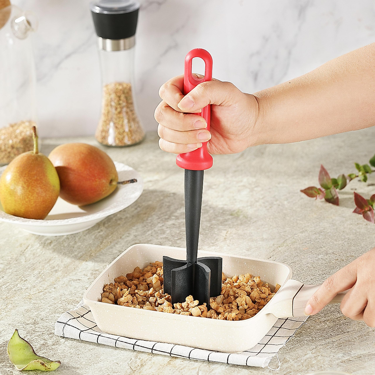 Meat Chopper, MONGSEW Heat Resistant Masher and Smasher for Meat and Hamburger, Ground Beef Smasher, Nylon Meat Spatula Chopper, Mix and Chop Kitchen Tool (Unique Double Colors)