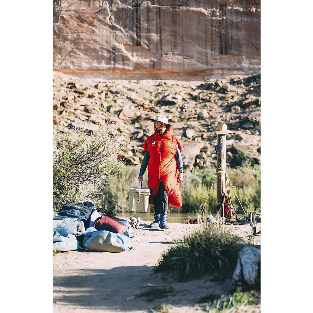 Sierra Designs Mobile Mummy 15 Degree Sleeping Bag for Backpacking or Camping. Lightweight, Comfortable and Warm Down Sleeping Bag with 800 Fill Power DriDown. Includes a Stuff Sack & Storage Bag